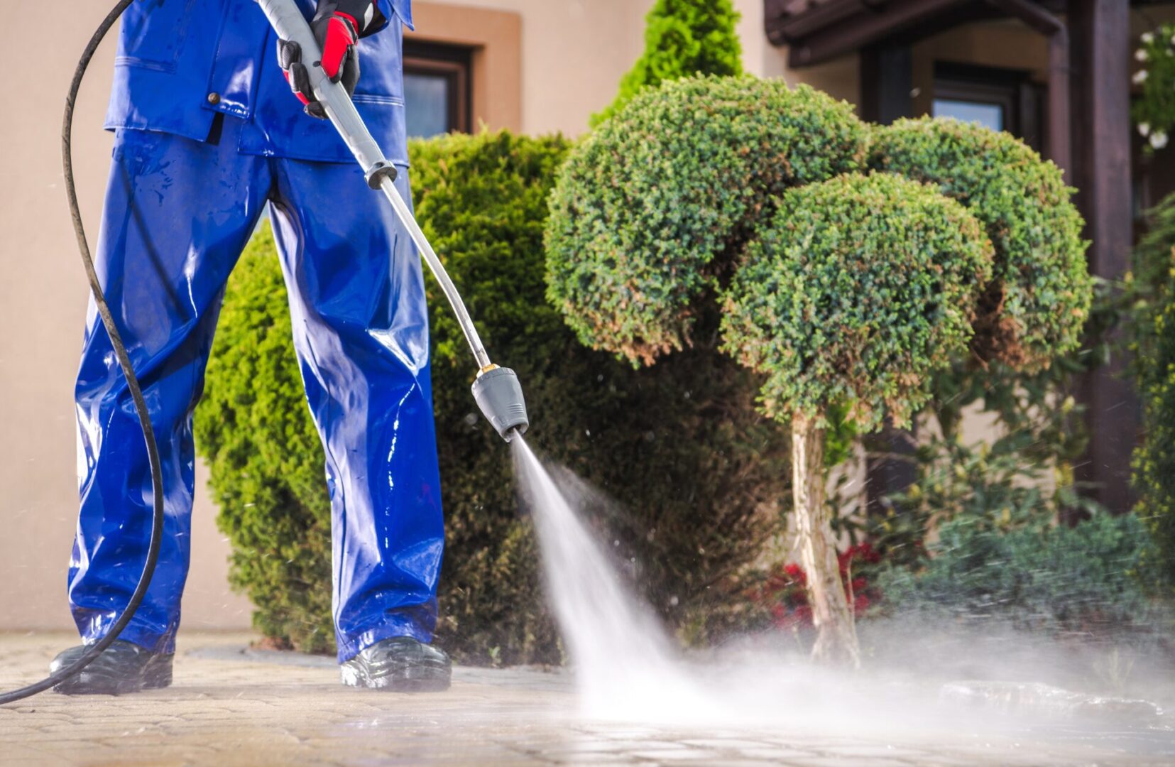 5 Reasons Why You Should Choose Professional Pressure Washing ...